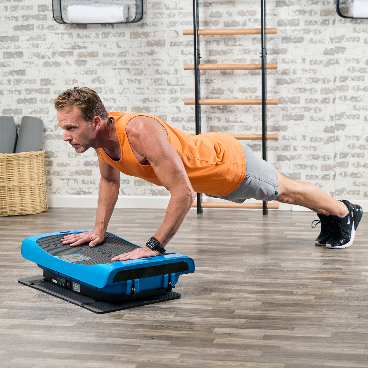 Rumblex Pro Vibration Plate – Lifepro