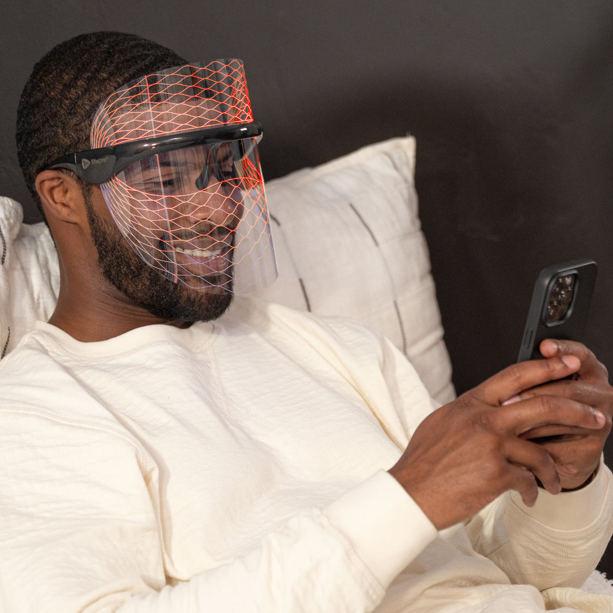 VizaCure LED Face & Skin Mask | Lifepro